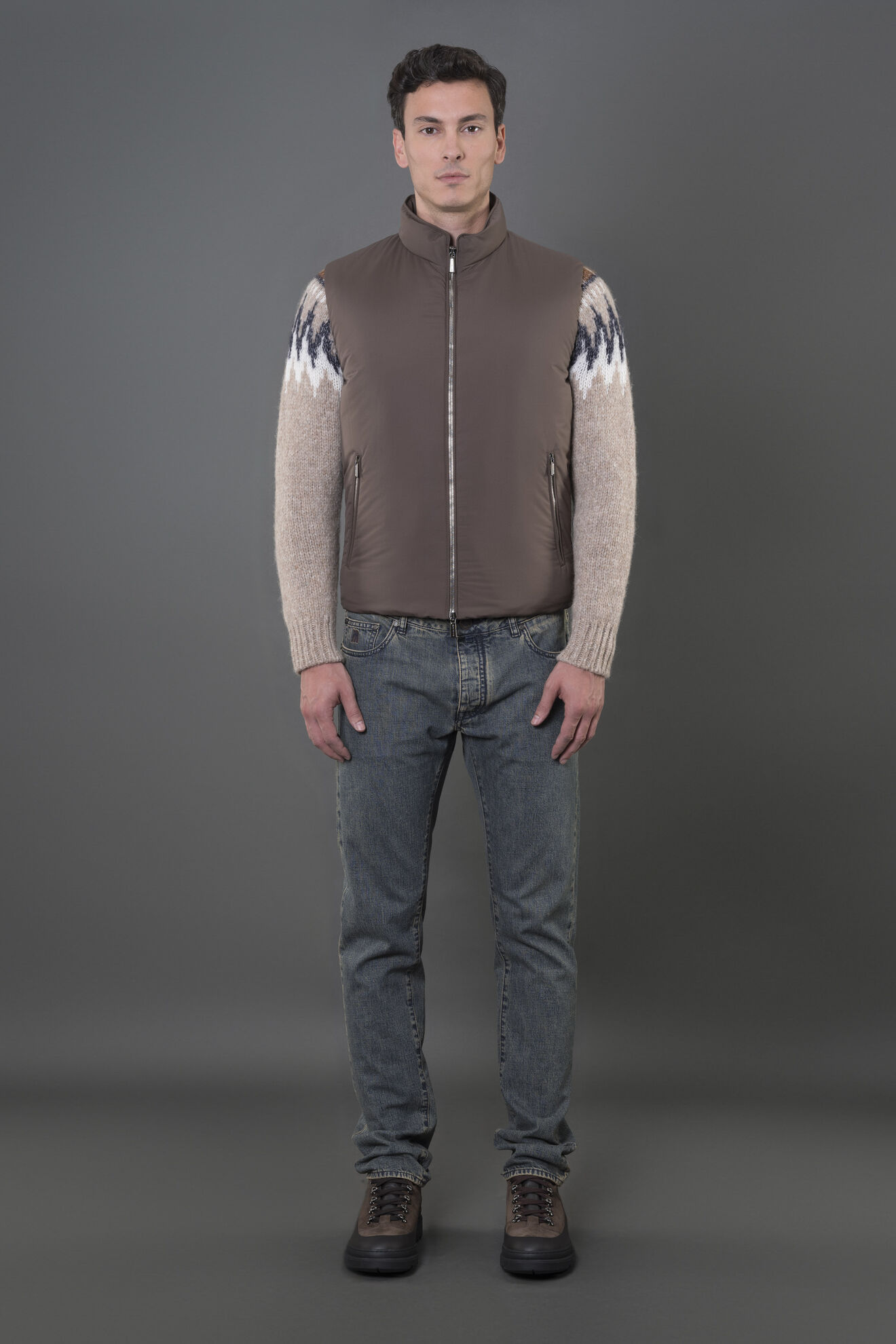 UROS-SKT in VISONE: Luxury Italian Jackets for Men | MooRER®