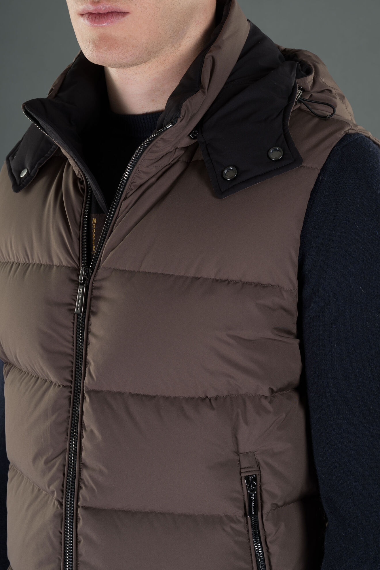 FIRE-SKT（VISONE）：イタリアで生まれた、ラグジュアリ ジャケット | MooRER®